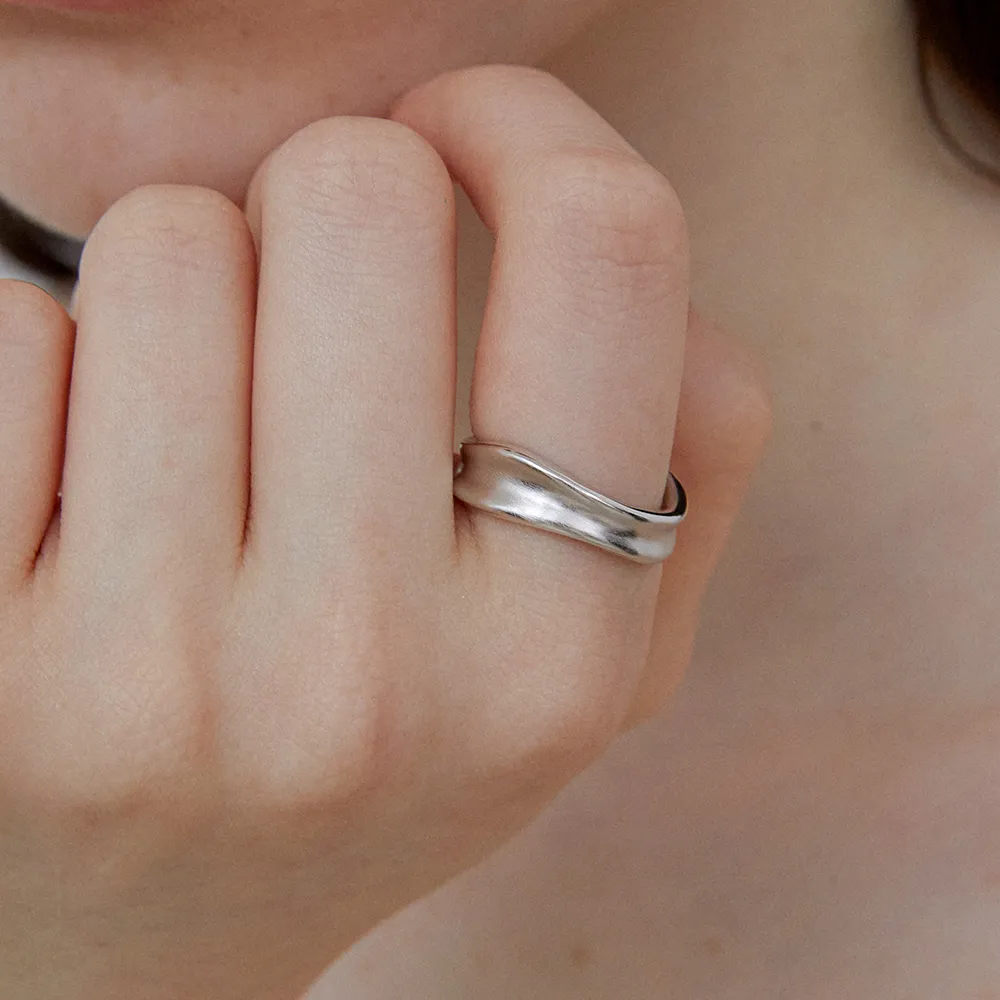 [925 silver] Water wave ring (Matte) BH7R56734M9 - 감도 깊은 취향 셀렉트샵 29CM