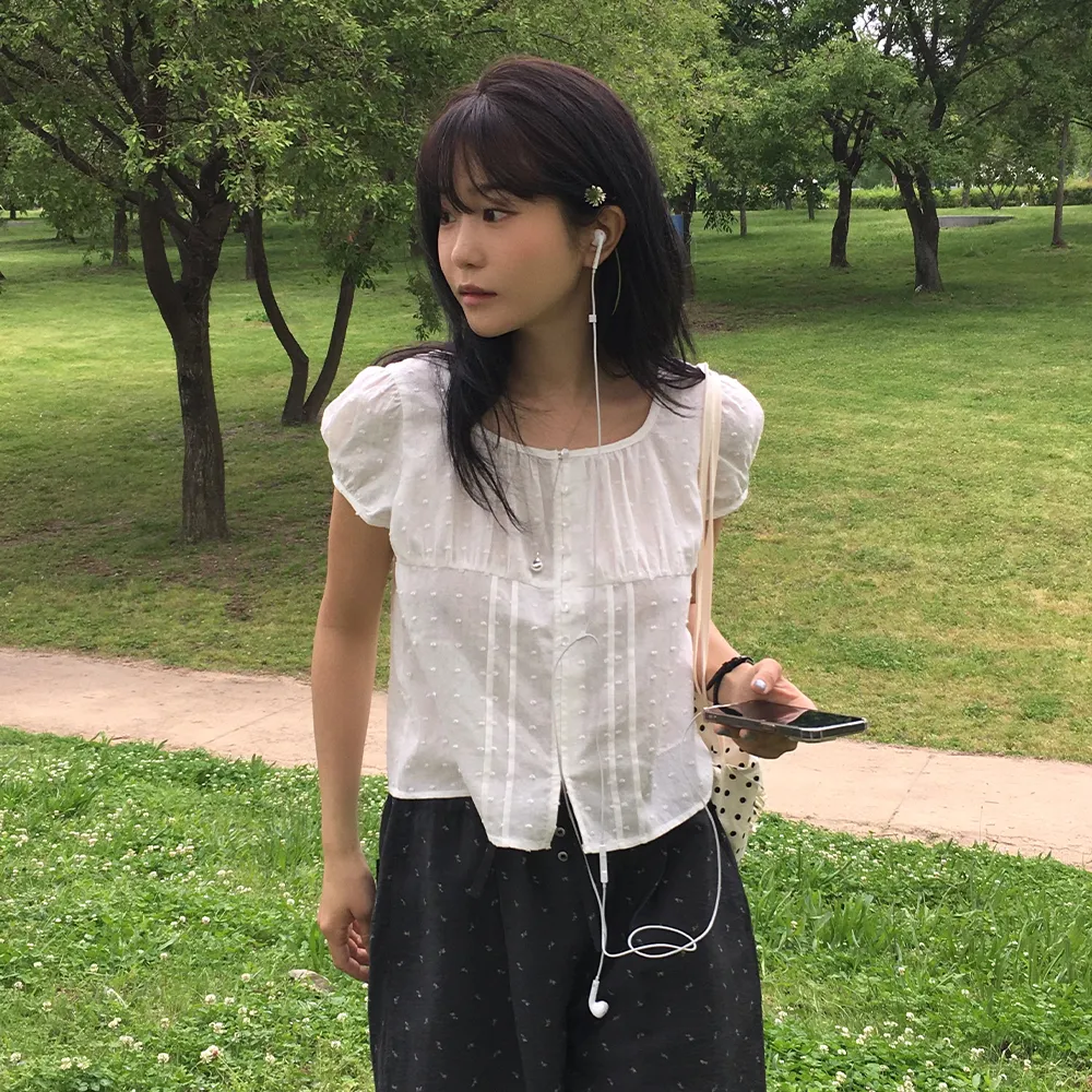 POLKA DOT PUFF SLEEVE BLOUSE (WHITE) - 감도 깊은 취향 셀렉트샵 29CM