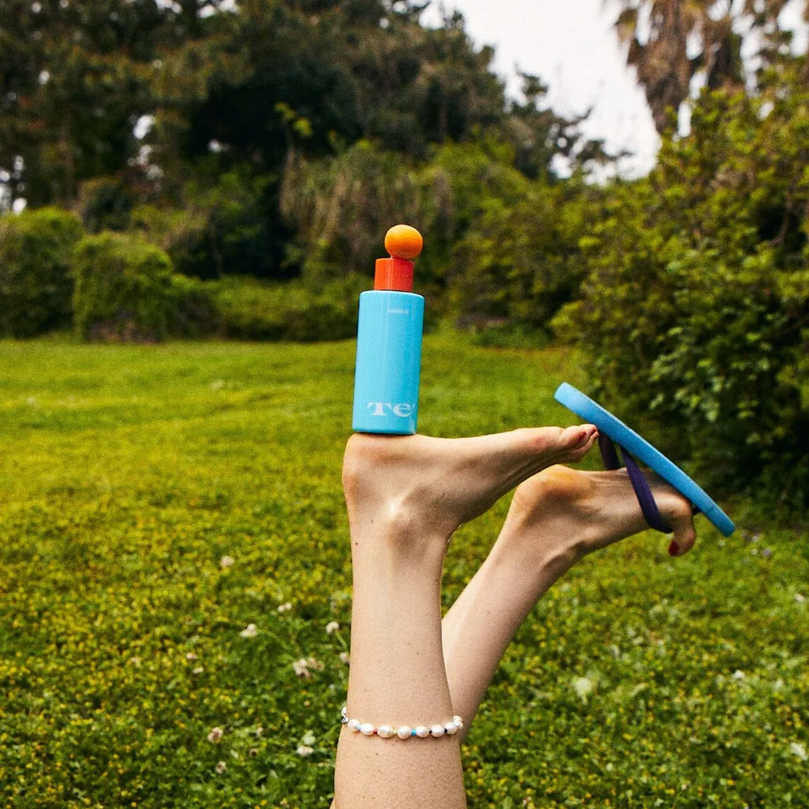 [파우치+키링 증정] 파랑 10 _아로마 태닝오일 (200ml) - 감도 깊은 취향 셀렉트샵 29CM