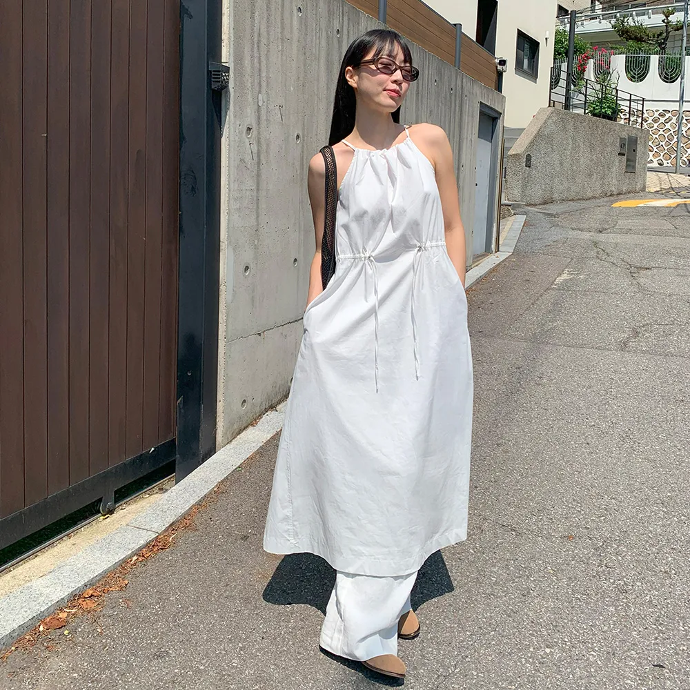 홀터넥 셔링 슬리브리스 원피스_2COLORS - 감도 깊은 취향 셀렉트샵 29CM