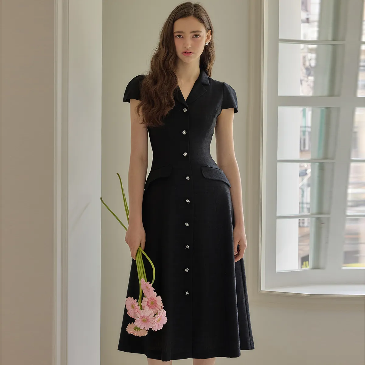 25HS 칼라121 떼루아라인 퀸프리지아 원피스 블랙 - 감도 깊은 취향 셀렉트샵 29CM