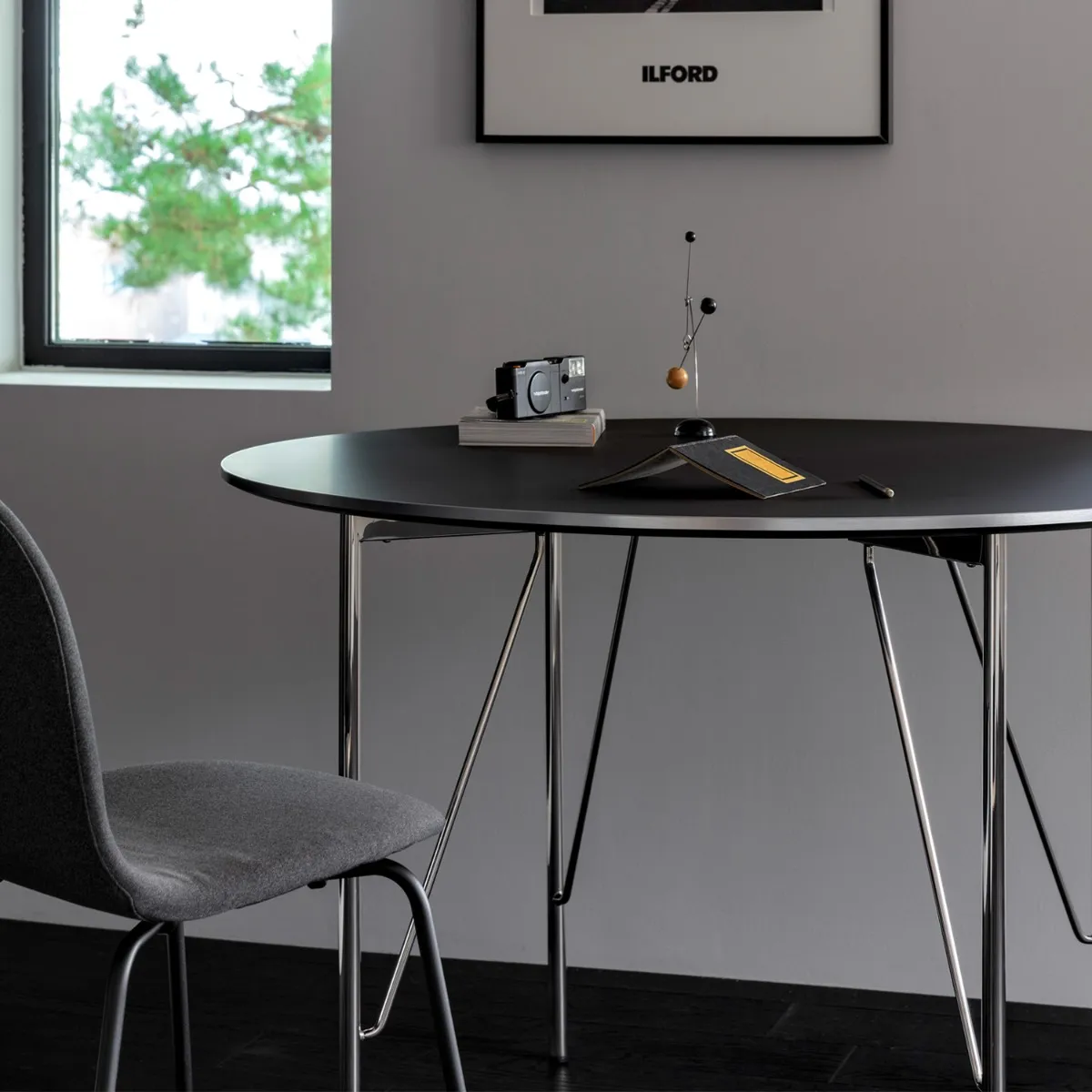 Plato Round Table - 감도 깊은 취향 셀렉트샵 29CM