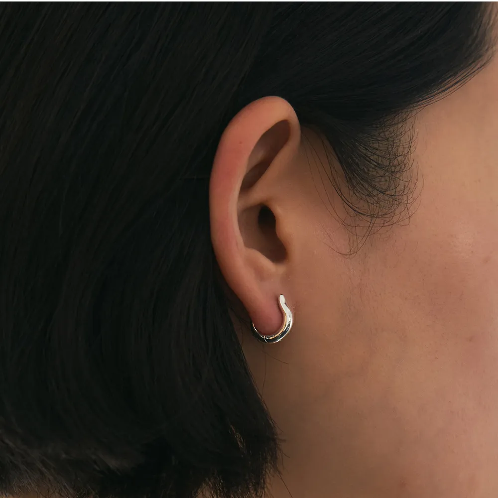 Bold Essential Hoops(Small) - 감도 깊은 취향 셀렉트샵 29CM