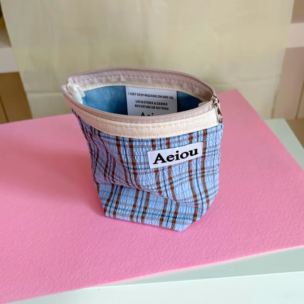 Aeiou Basic Pouch (M size) Evening Rain Check - 감도 깊은 취향 셀렉트샵 29CM