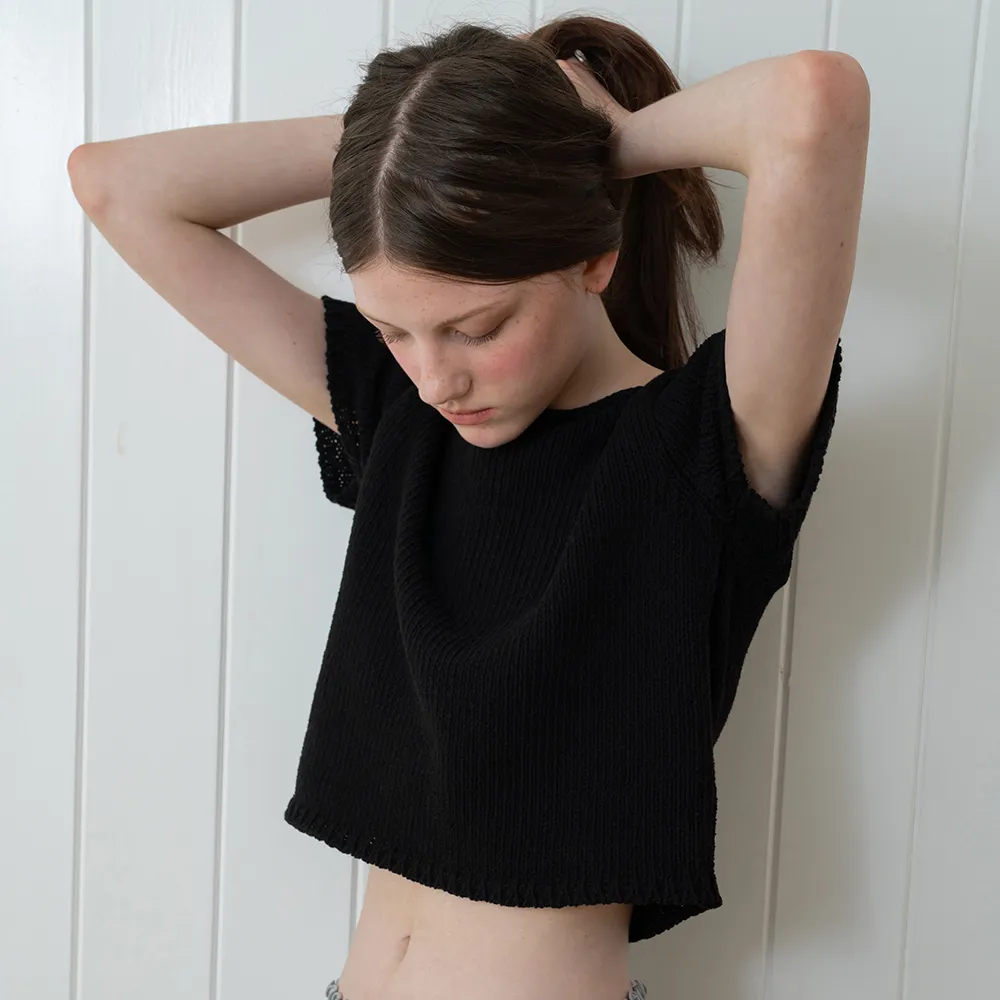 Linen crop cap sleeve knit (Black) - 감도 깊은 취향 셀렉트샵 29CM