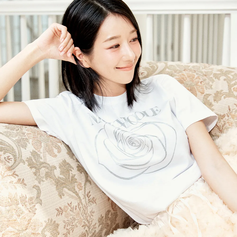 ROSE NICOLE LABEL SLIM TOP_WHITE SILVER - 감도 깊은 취향 셀렉트샵 29CM