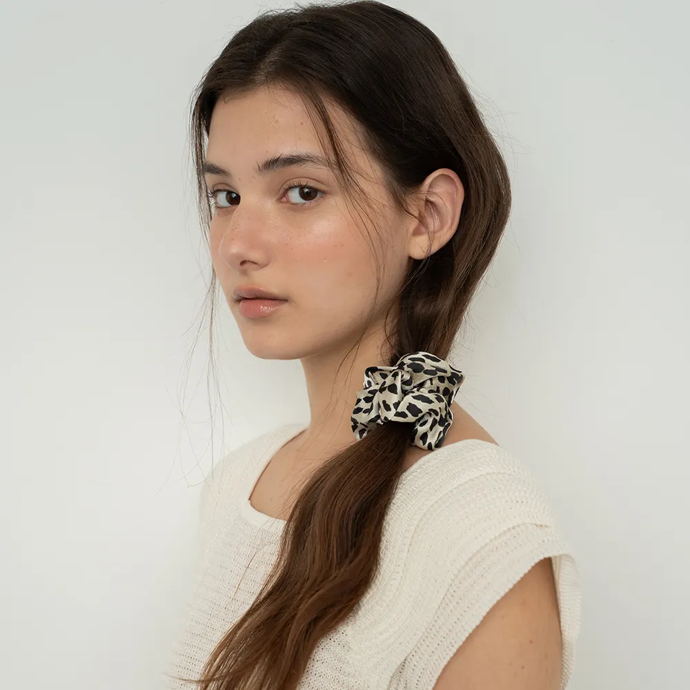 [선물포장][Silk100%]Leopard hair scrunchie, Solana - 감도 깊은 취향 셀렉트샵 29CM