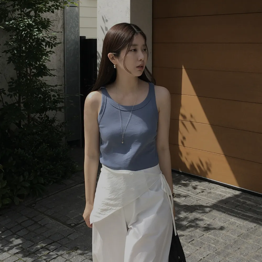 Rey Halter Tank Top - Blue - 감도 깊은 취향 셀렉트샵 29CM