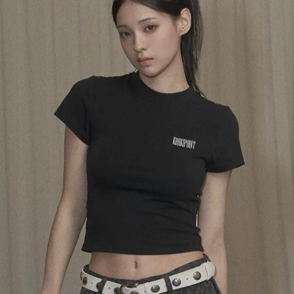 Basic Logo T-shirt (black) - 감도 깊은 취향 셀렉트샵 29CM