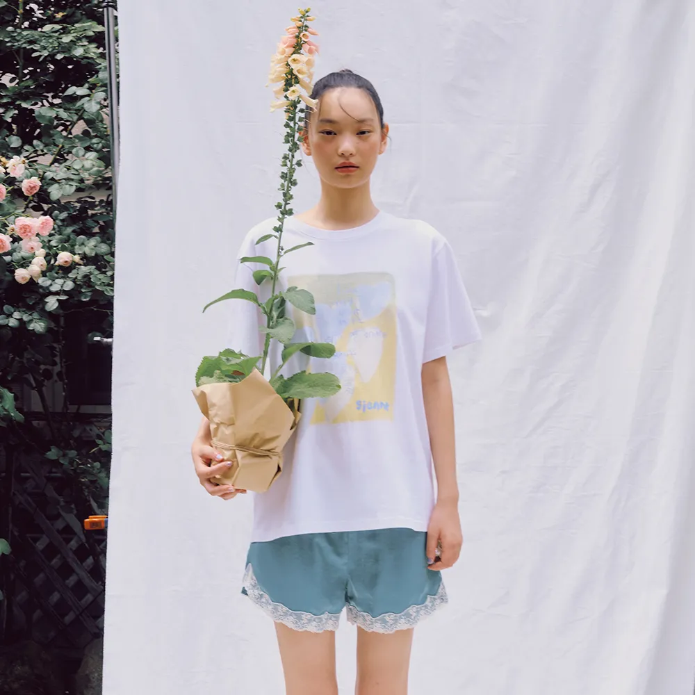 Saki Blue Heart Top (White) - 감도 깊은 취향 셀렉트샵 29CM