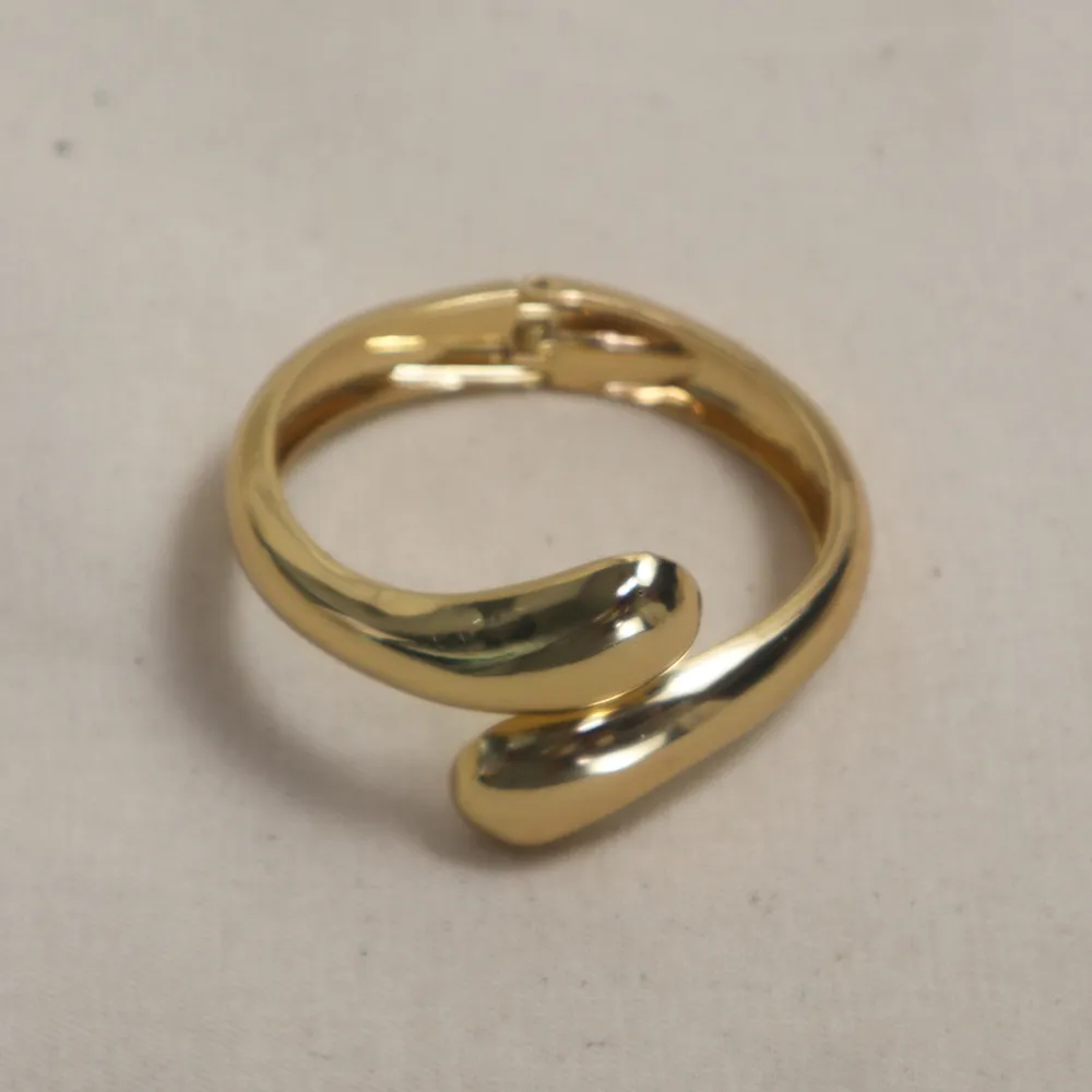 [B-grade sale]Melt cuff bold bangle bracelet_gold - 감도 깊은 취향 셀렉트샵 29CM