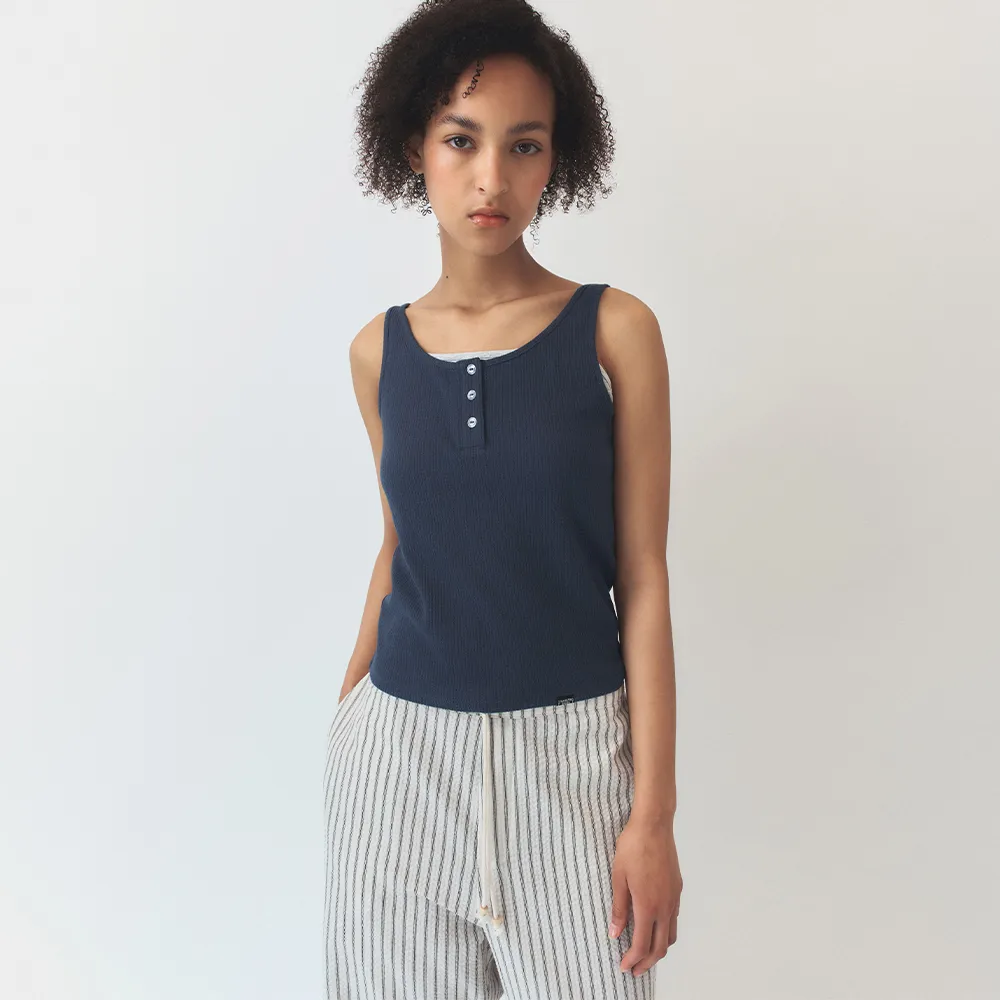 Henley Neck Sleeveless / Navy - 감도 깊은 취향 셀렉트샵 29CM