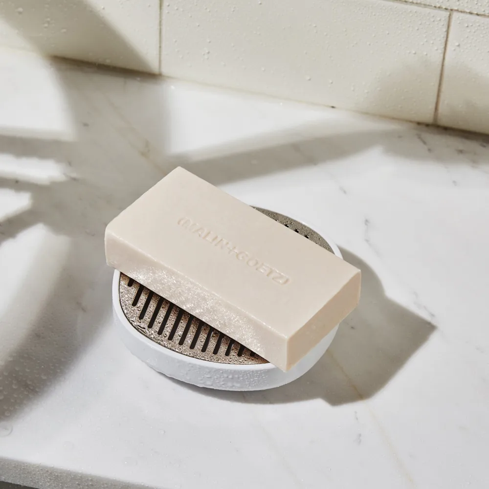 럼 비타민 B5 하이드레이팅 바 솝 140g - 감도 깊은 취향 셀렉트샵 29CM