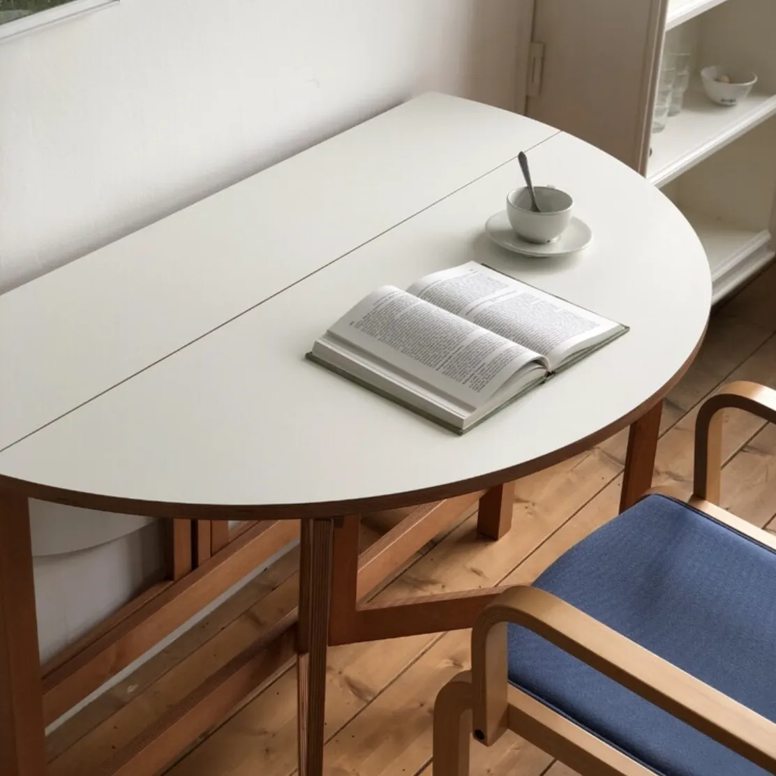 Landholm(Larholm) Dining Table - 감도 깊은 취향 셀렉트샵 29CM