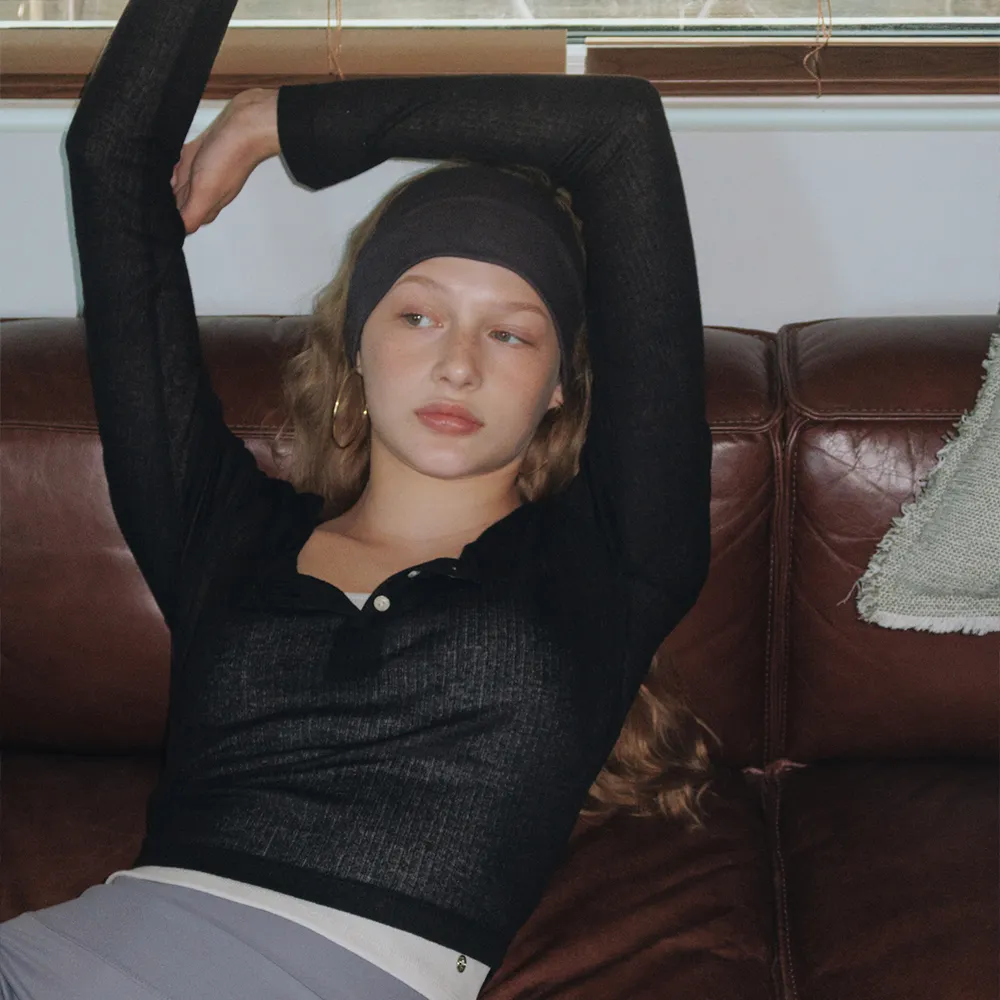 Flee button Top_Black - 감도 깊은 취향 셀렉트샵 29CM