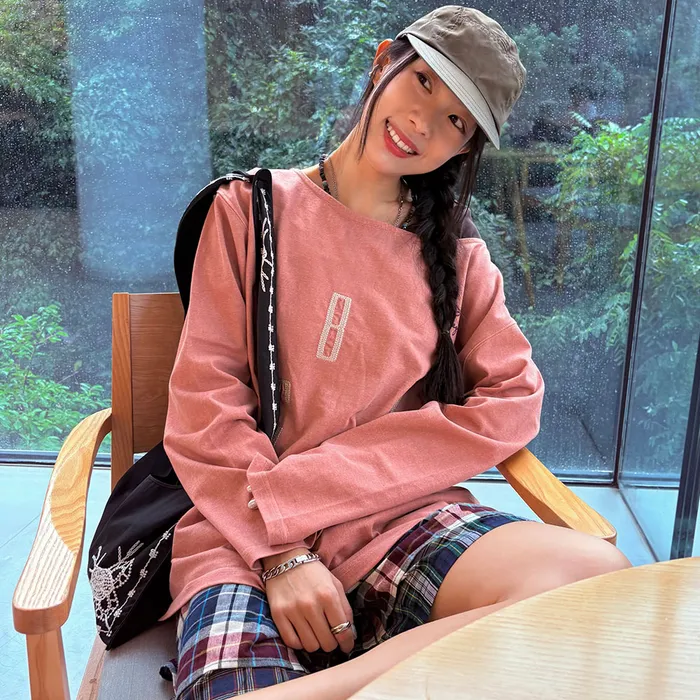 루즈핏 리즈 긴팔 티셔츠_2COLORS - 감도 깊은 취향 셀렉트샵 29CM