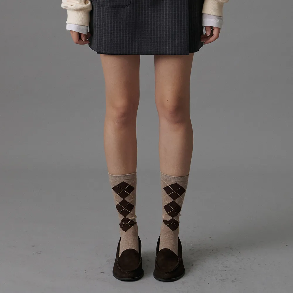 ARGYLE PATTERN SOCKS_BEIGE - 감도 깊은 취향 셀렉트샵 29CM