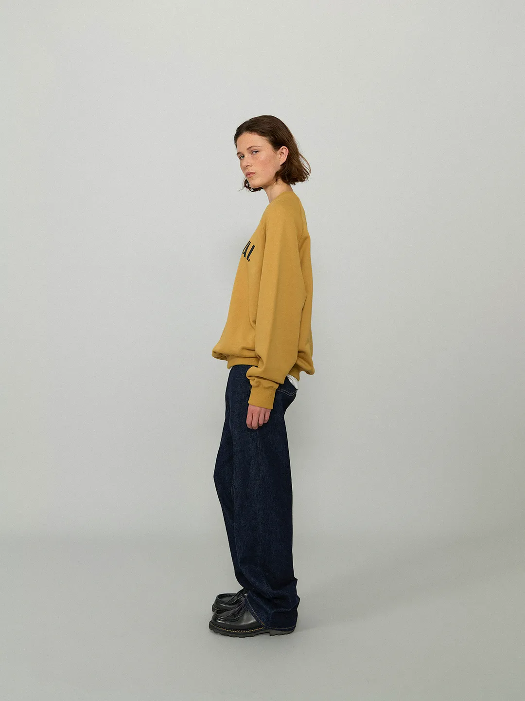 Neutral vintage sweatshirt_mustard - 감도 깊은 취향 셀렉트샵 29CM