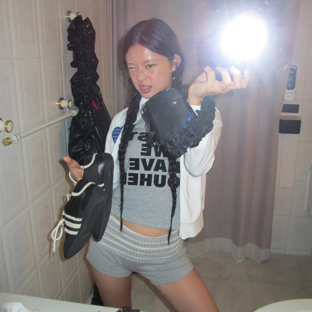 Fev_Veil run sneakers(black) + 액세서리 SET - 감도 깊은 취향 셀렉트샵 29CM