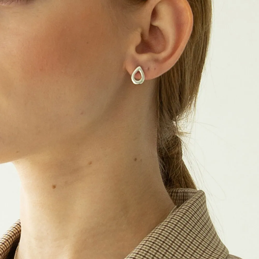 W-drop stud Earring - 감도 깊은 취향 셀렉트샵 29CM