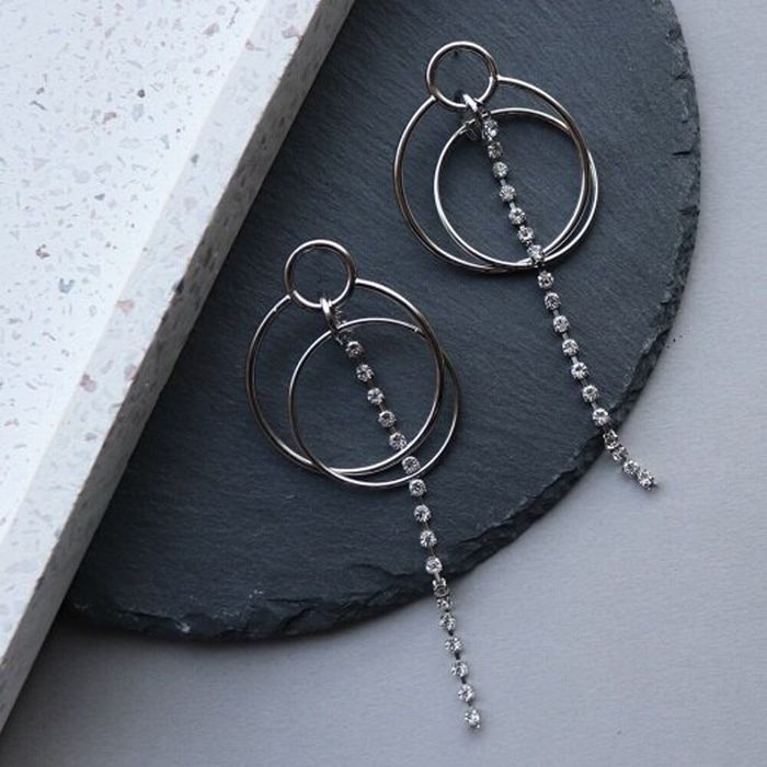Circle Dropped earring - 감도 깊은 취향 셀렉트샵 29CM
