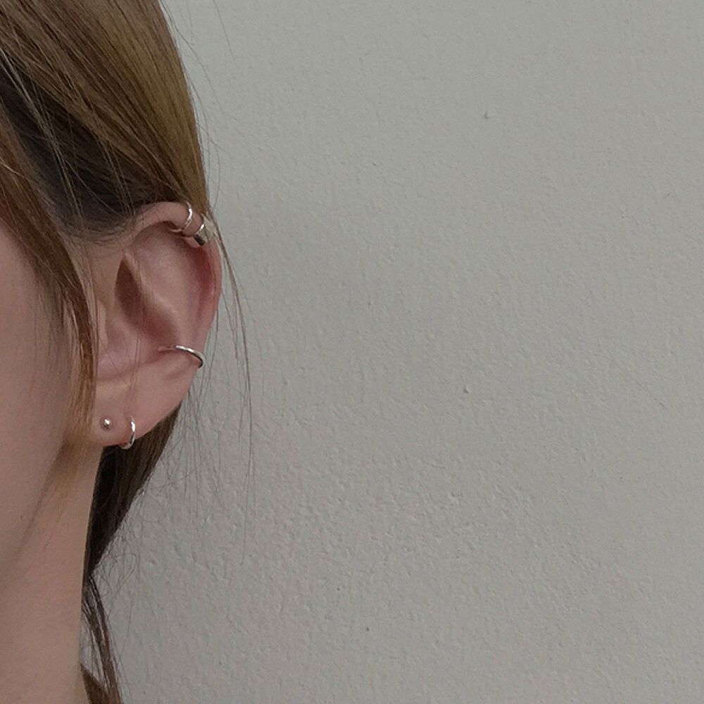 Basic line earcuff - 감도 깊은 취향 셀렉트샵 29CM