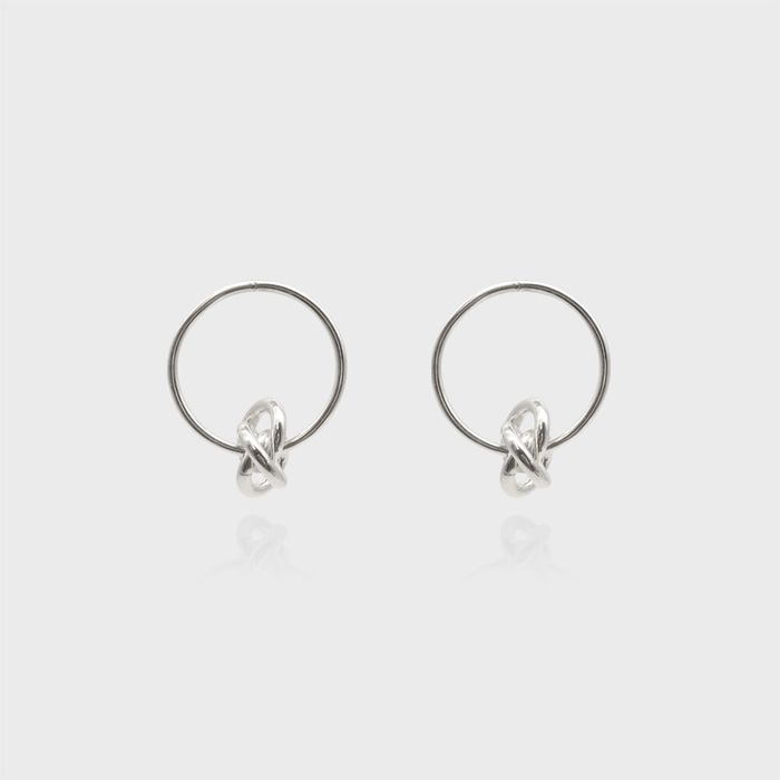 [문가영, 유빈 착용] KNOT RING EARRINGS AE319006 - 감도 깊은 취향 셀렉트샵 29CM