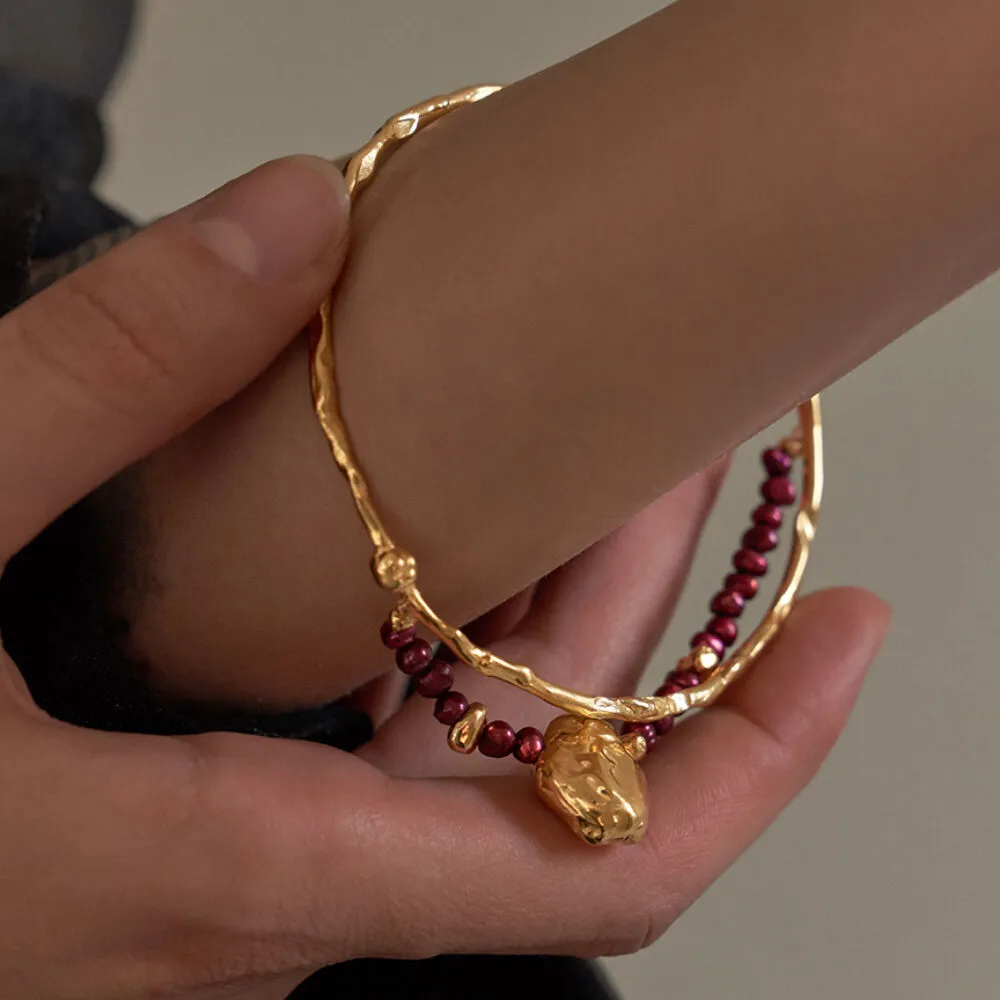 Gold-plated heart and red pearl bangle - 감도 깊은 취향 셀렉트샵 29CM