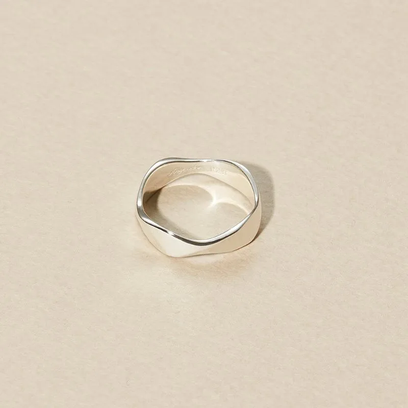 은반지 검지 925실버반지 WAVE SHAPE RING AOA찬미 김소은착용 - 감도 깊은 취향 셀렉트샵 29CM