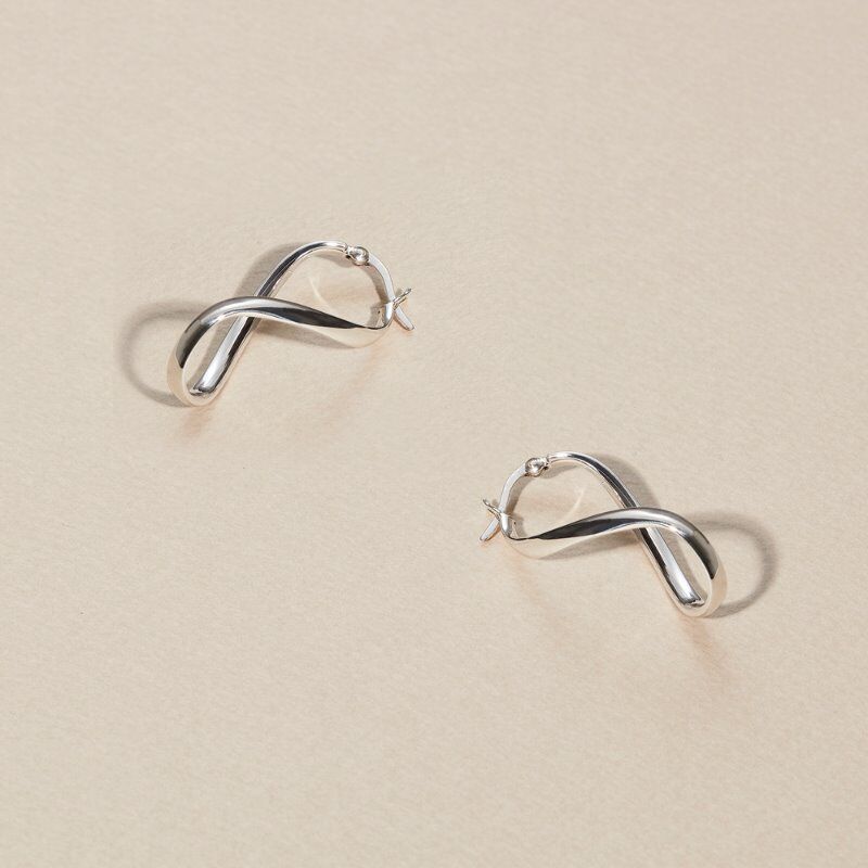 실버귀걸이 925 이어링 OVAL TWIST EARRING AOA혜정 라붐지엔 예원 장도연 - 감도 깊은 취향 셀렉트샵 29CM