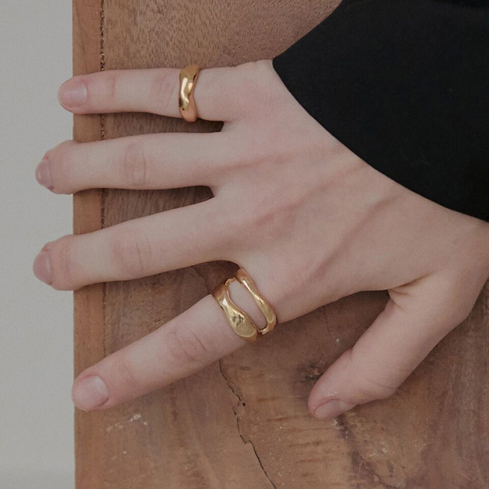 Mini Wave Ring - 감도 깊은 취향 셀렉트샵 29CM