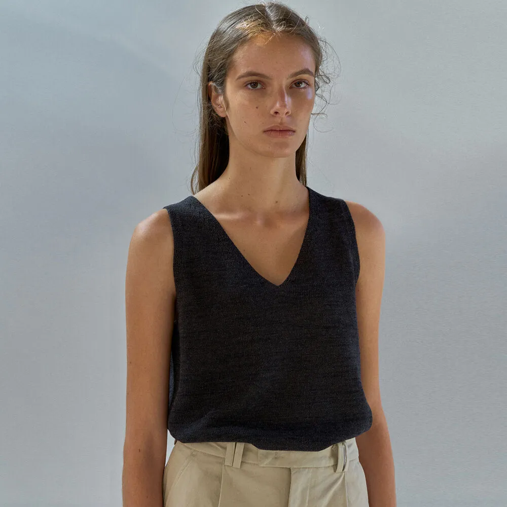 Paper sleeveless top (Dark gray) - 감도 깊은 취향 셀렉트샵 29CM