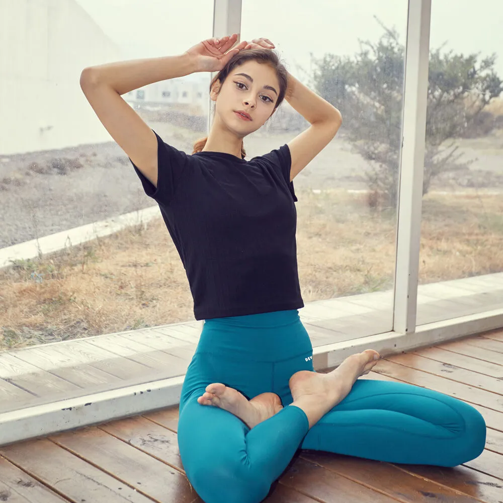 여성 요가복 DEVI-T0025-블랙 필라테스 티셔츠 반팔 - 감도 깊은 취향 셀렉트샵 29CM