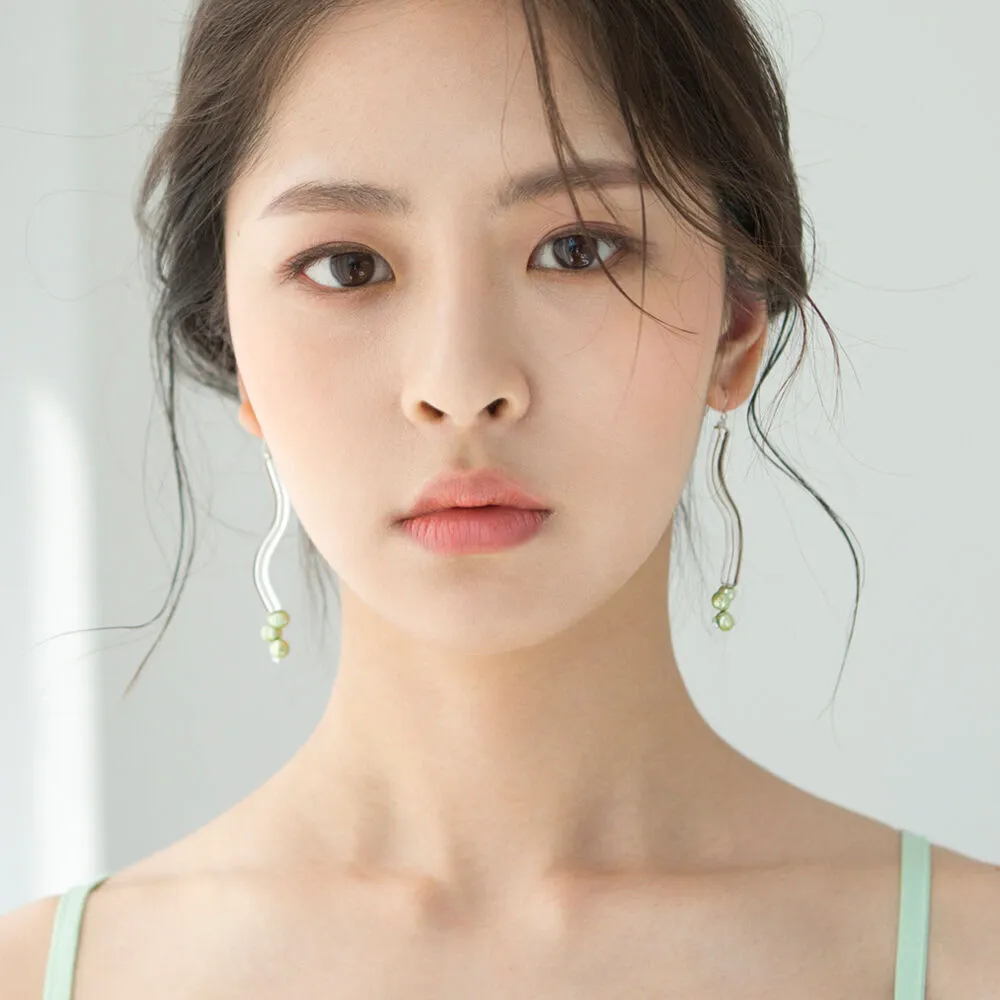 wave green grape earrings - 감도 깊은 취향 셀렉트샵 29CM