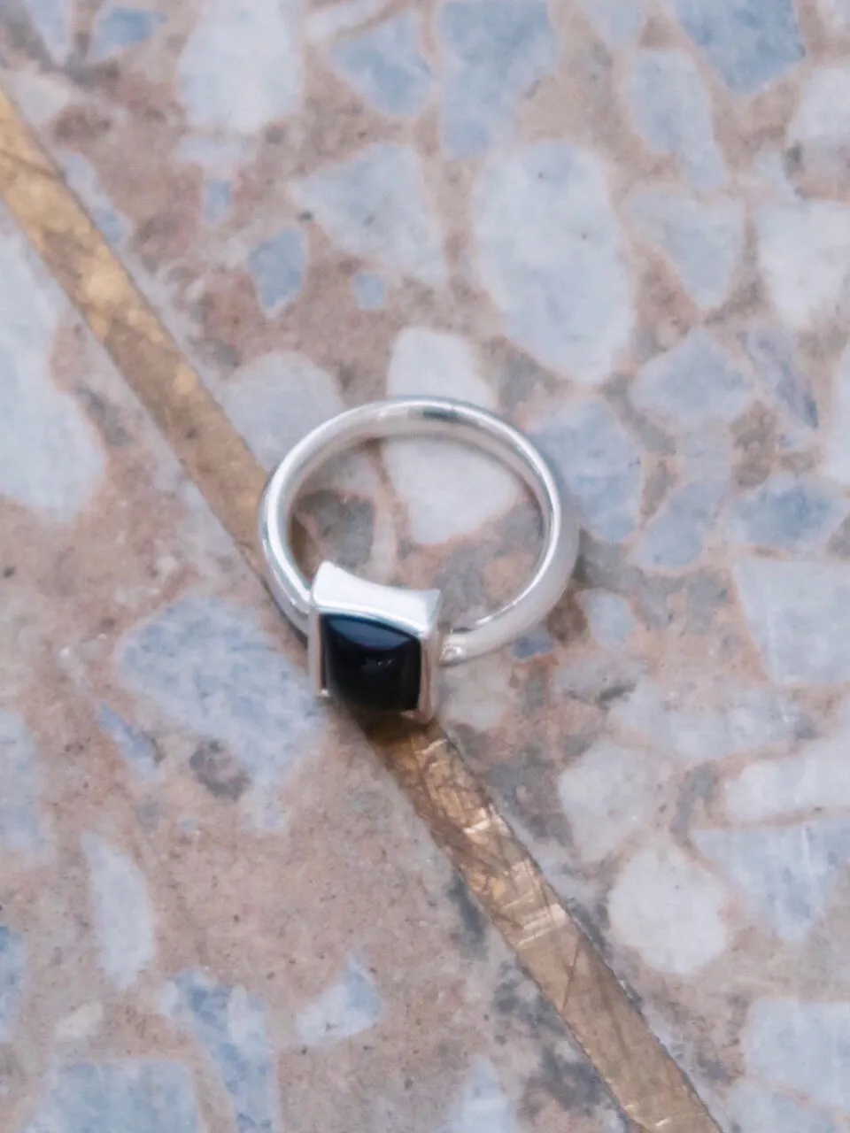 ONYX RECTANGLE RING - 감도 깊은 취향 셀렉트샵 29CM