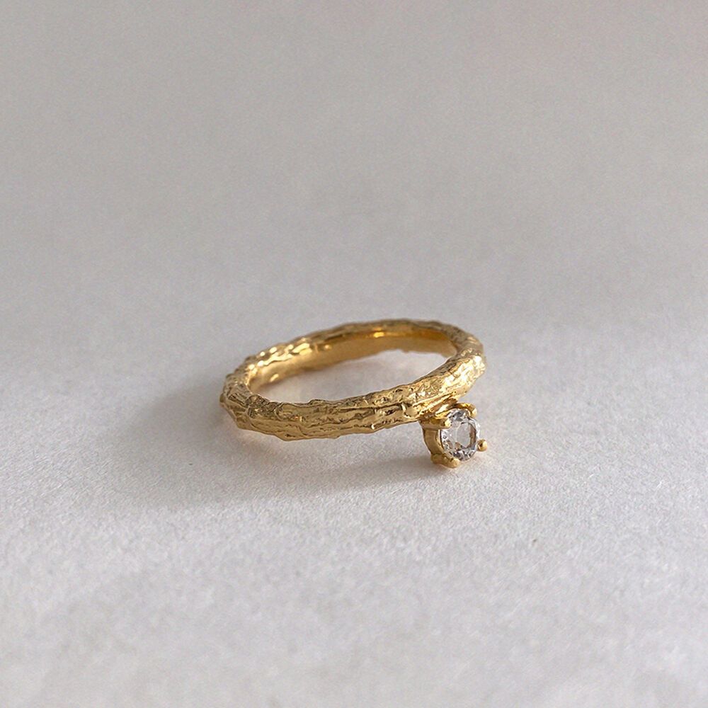 Twig Ring - white topaz (round) - 감도 깊은 취향 셀렉트샵 29CM