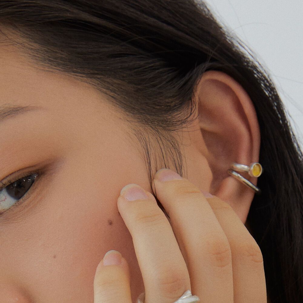 Sienna Ear cuff_ 925silver - 감도 깊은 취향 셀렉트샵 29CM