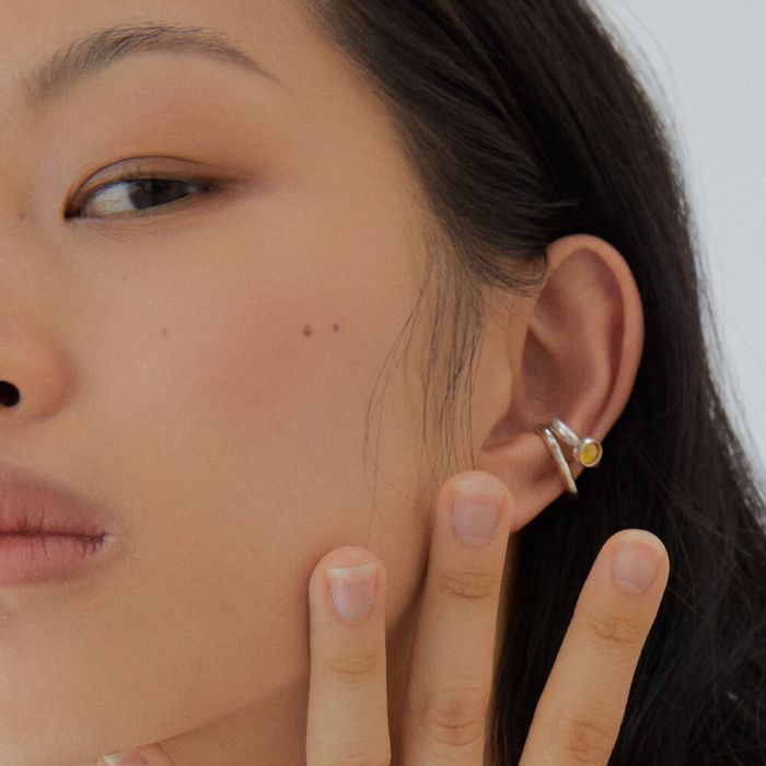 Sienna Ear cuff_ 925silver - 감도 깊은 취향 셀렉트샵 29CM