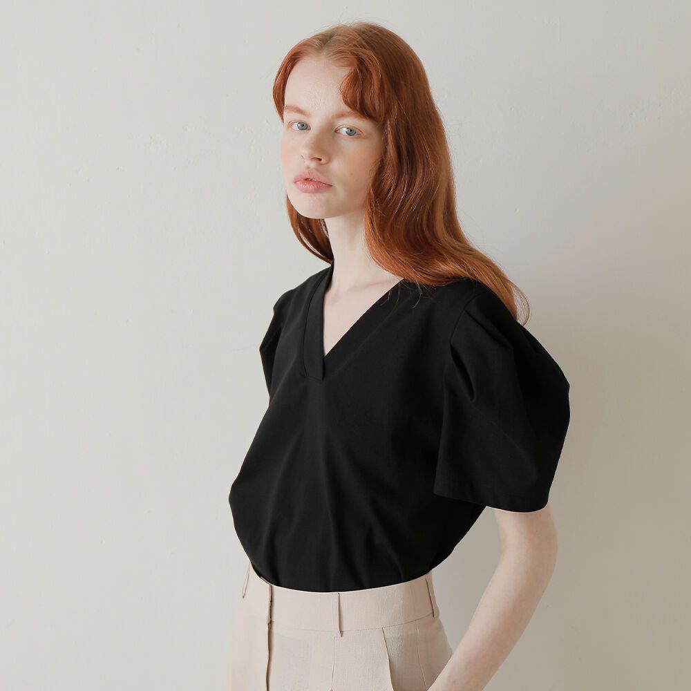 PUFF V NECK TEE / BLACK - 감도 깊은 취향 셀렉트샵 29CM