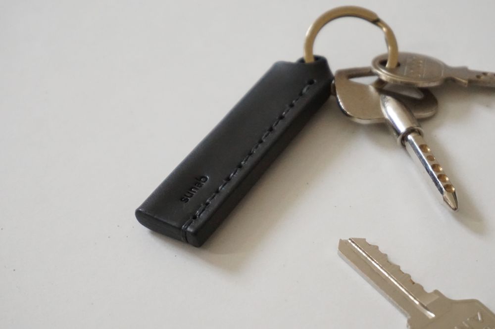 name-tag-key-holder-black-29cm