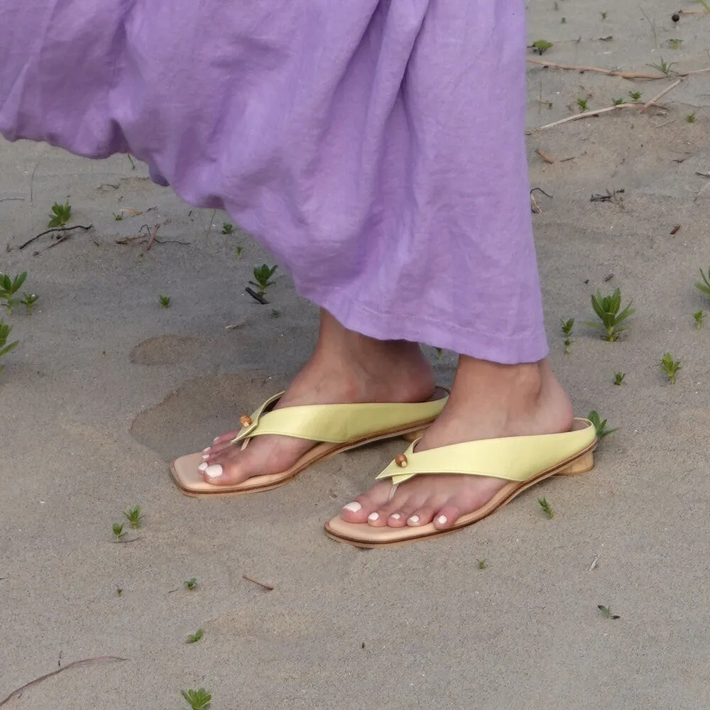 Wood ball flip flops Lemon - 감도 깊은 취향 셀렉트샵 29CM