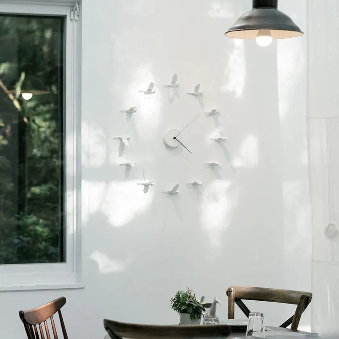 철새 벽시계 - O형 Migrantbird X CLOCK - O Form - 감도 깊은 취향 셀렉트샵 29CM