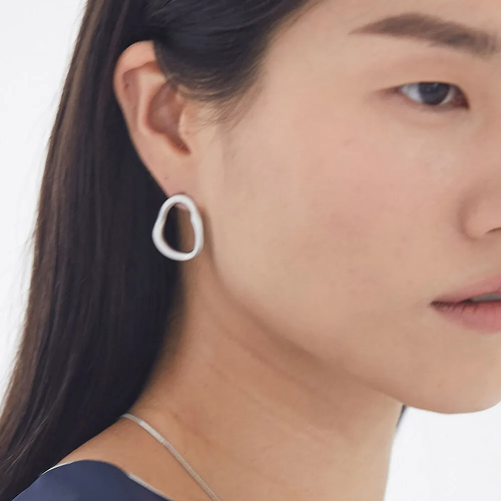 CIRCLE EARRING SILVER - 감도 깊은 취향 셀렉트샵 29CM