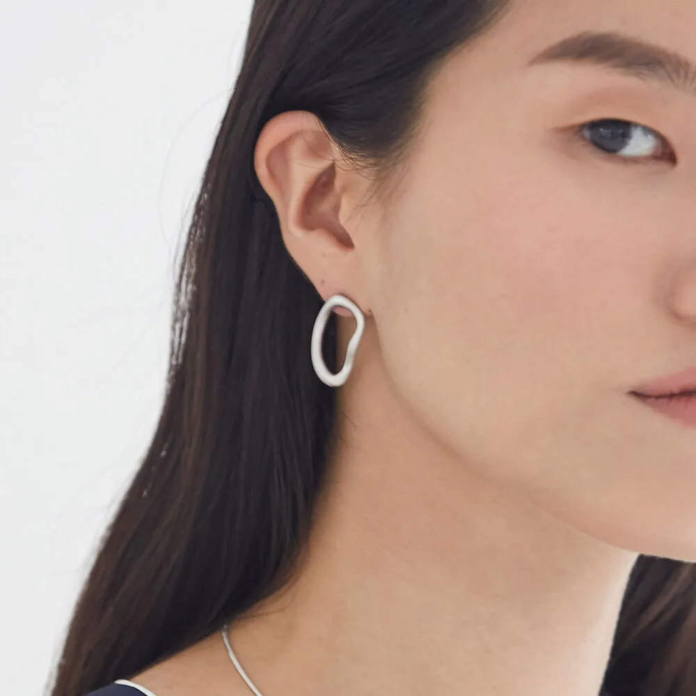 SLIM CIRCLE EARRING SILVER - 감도 깊은 취향 셀렉트샵 29CM