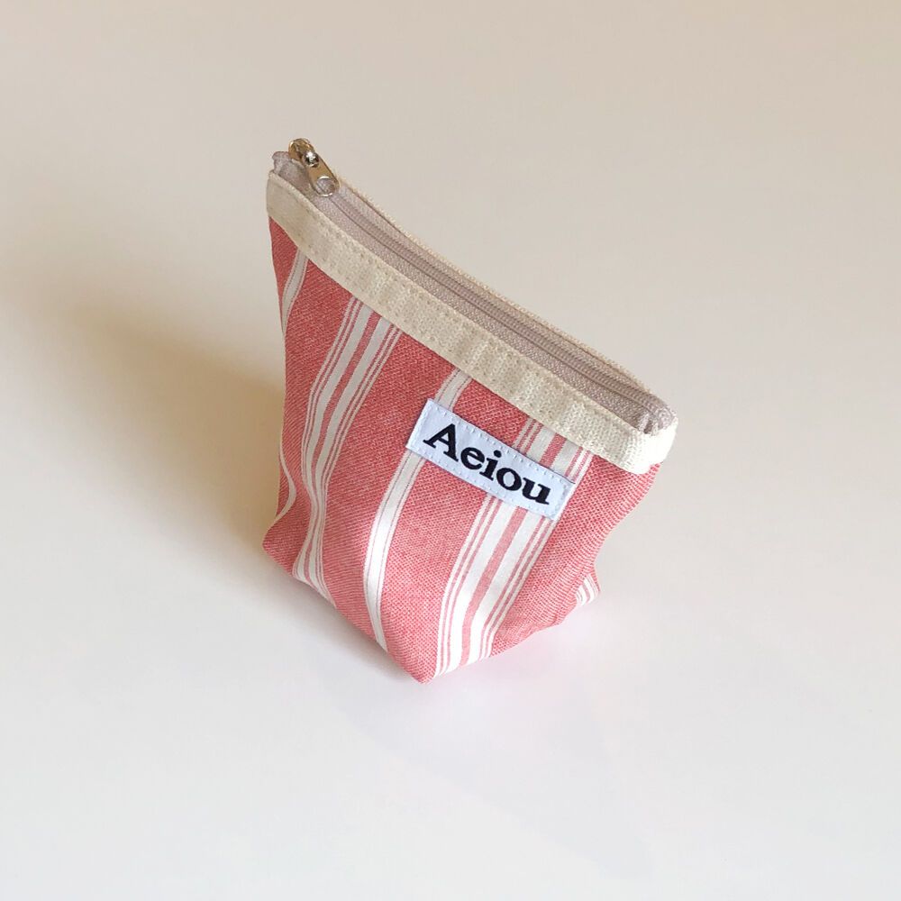 Aeiou Basic Pouch (M size) Red Villa and Spa - 감도 깊은 취향 셀렉트샵 29CM