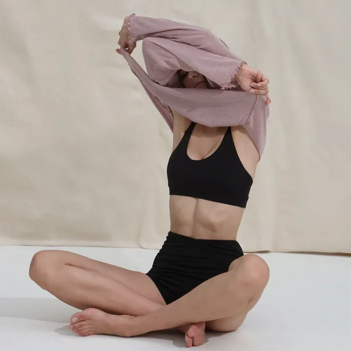 뉴웨이브 홀릭크롭 긴팔티 DEVI-T0047-에쉬핑크 - 감도 깊은 취향 셀렉트샵 29CM