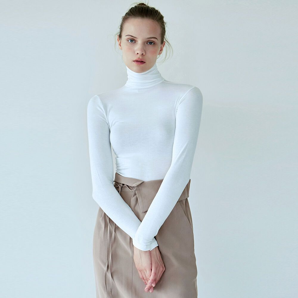 SLIM TURTLENECK TOP_IVORY - 감도 깊은 취향 셀렉트샵 29CM