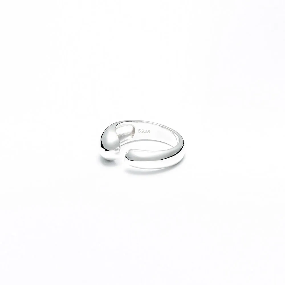 [SILVER 925] WATER DROP CROWN RING AR320003 - 감도 깊은 취향 셀렉트샵 29CM