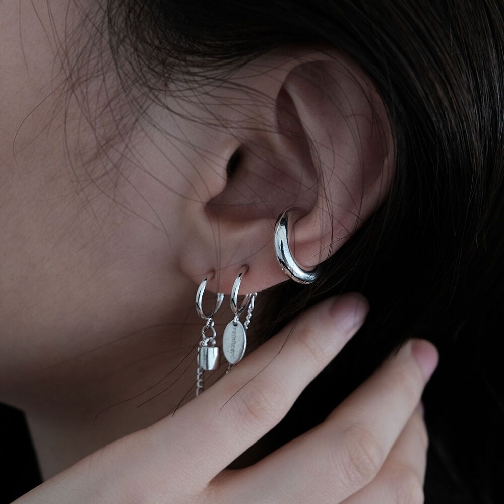 Basic bold earcuff - 감도 깊은 취향 셀렉트샵 29CM