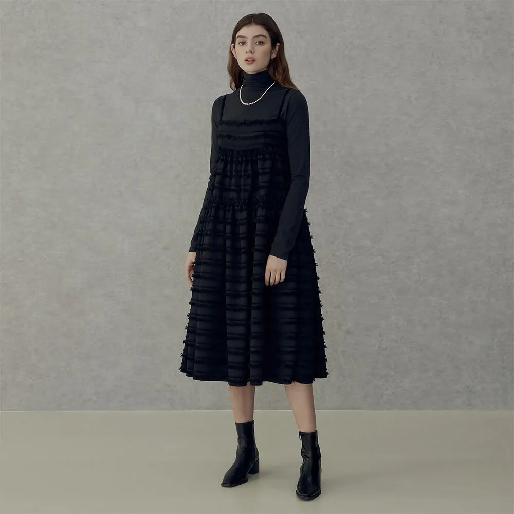 A LAYERED FEATHER DR [2 colors] - 감도 깊은 취향 셀렉트샵 29CM